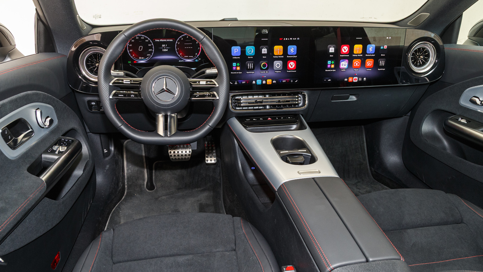 Mercedes CLA 200 hybrid: Αξιολόγηση από το Test Center | autotriti