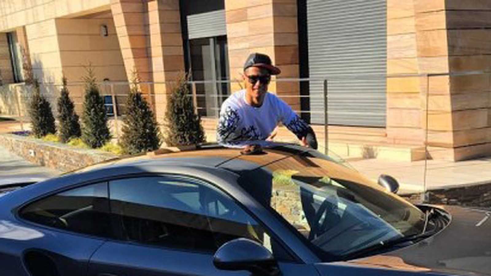 Το καμάρι του Ronaldo - porsche 911 coupe