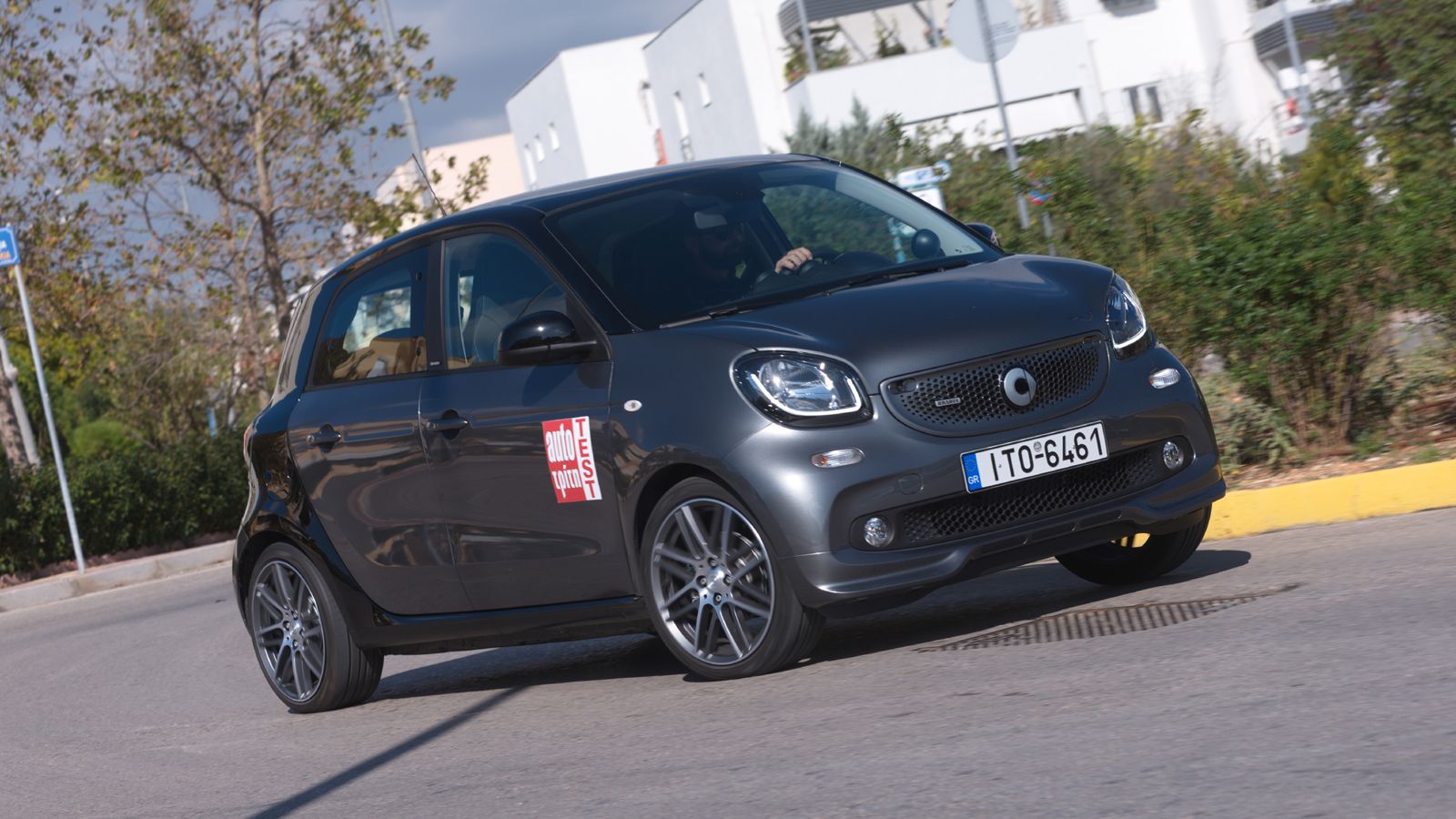 Test: smart forfour BRABUS Κινητήρας-Επιδόσεις: Ζωντάνια και επιδόσεις ...