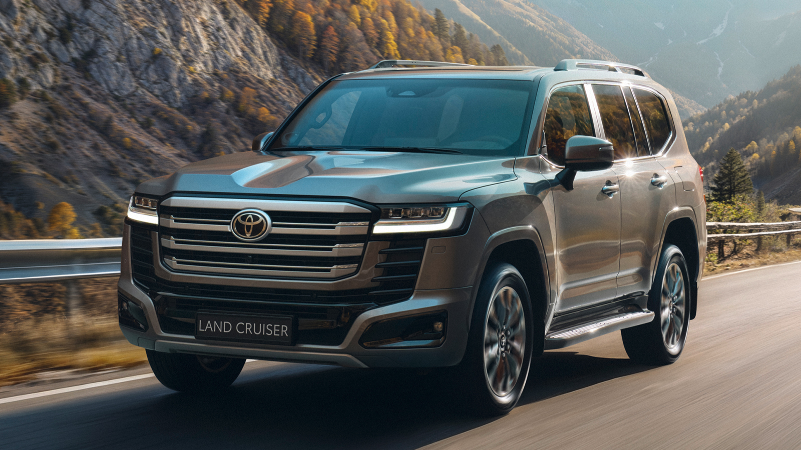 Το Toyota Land Cruiser 300 έγινε υβριδικό με 457 άλογα!